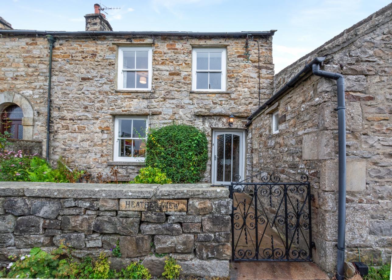 Heather View | Stay in the Dales